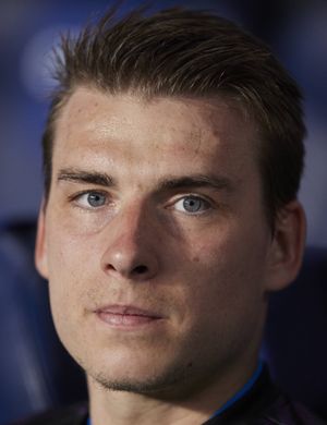 Andriy Lunin - Player profile 23/24 | Transfermarkt