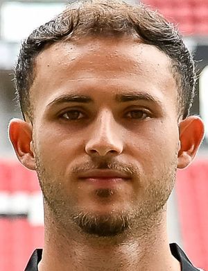 SC Freiburg zieht Max Rosenfelder in den Bundesliga-Kader hoch ...